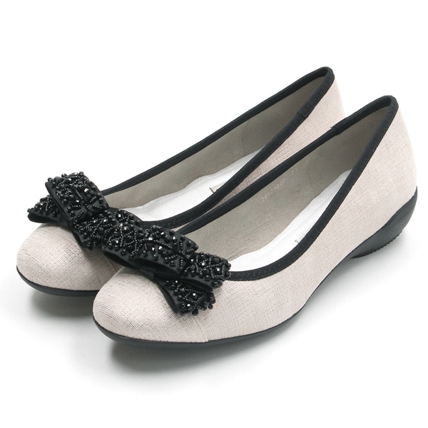 コンポジション9（composition9）/【大きいサイズ】ビーズリボンモチーフスタイリッシュコンフォートパンプス