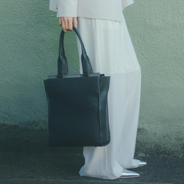 ダブルアンドデイナイト（W&．Day/Night）/トートバック A4収納可能 リリ バーチカルトート W&