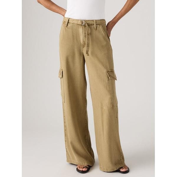 リーバイス（Levi’s）/BAGGY DAD カーゴパンツ