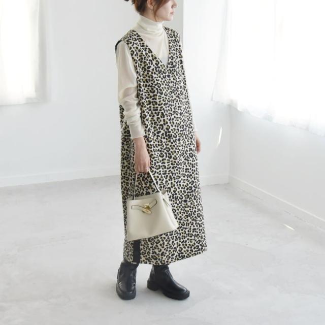 カランシエル（quaranciel）/quaranciel:〈手洗い可能〉アニマル サイドボタン Vネック ワンピース