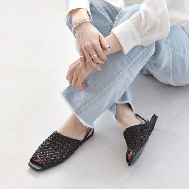 カランシエル（quaranciel）/quaranciel: メッシュ フラット サンダル