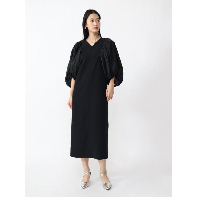 レジル（resil）/ボールドスリーブVネックワンピース