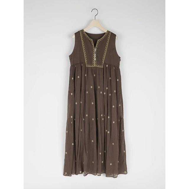 ヴァン（Vin）/インド刺繍ティアードワンピース