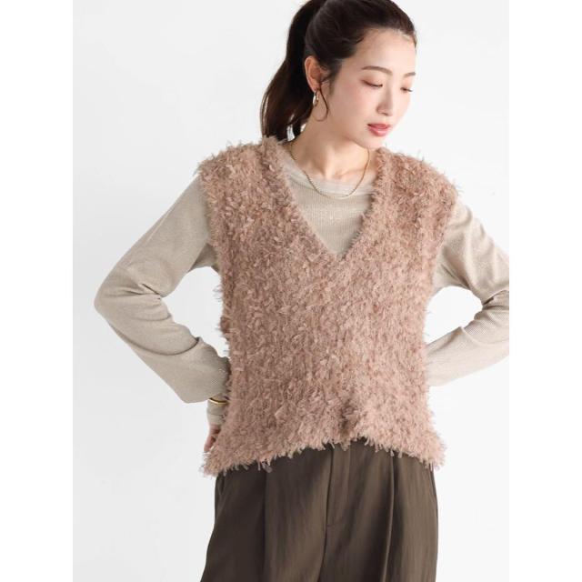 ヴァン（Vin）/チュールテープヤーンVネックベスト