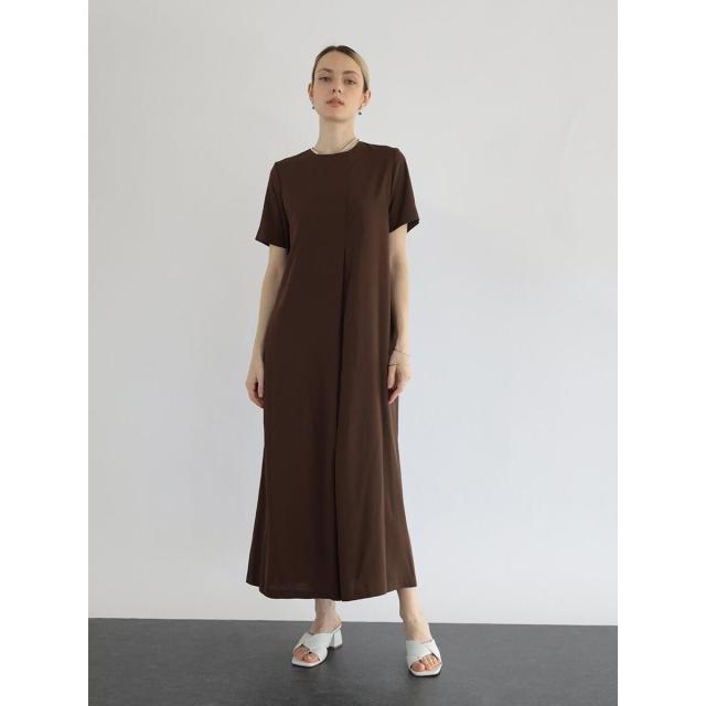 アーガ（Aga）/バックジップタックロングワンピース