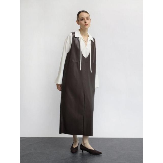 アーガ（Aga）/Uネックレザーライクジャンパースカート