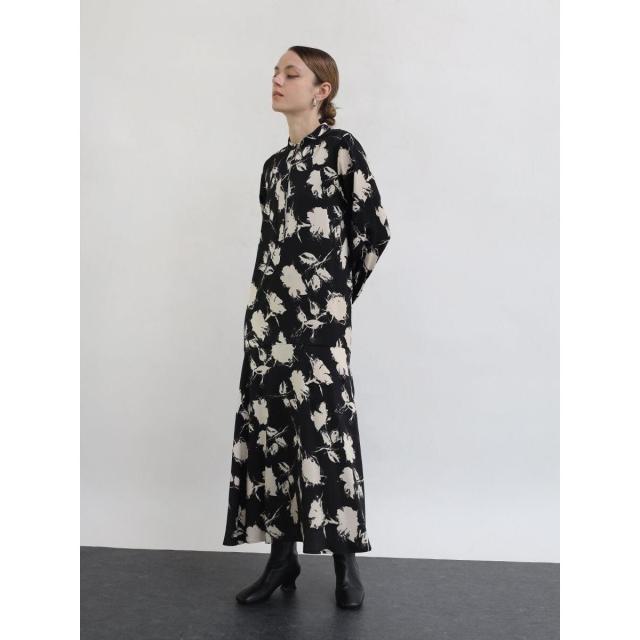 アーガ（Aga）/フラワーモチーフプリントワンピース