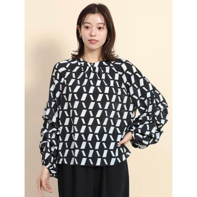 フェンネル（FENNEL）/ジオメトリックボリュームスリーブブラウス(white、white×black)