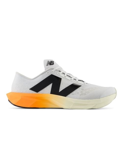 ニューバランス（new balance）/シリアスランナー FuelCell Pvlse v1