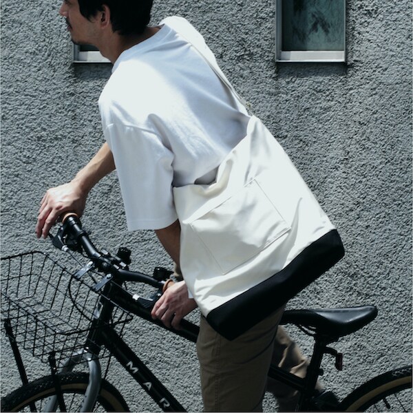 ジーアール（gr．）/ジェンダーレスな洗えるトートバッグ［ホワイト