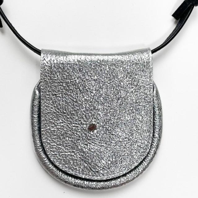 ジーアール（gr．）/レザーケース（2WAY） ／シルバー