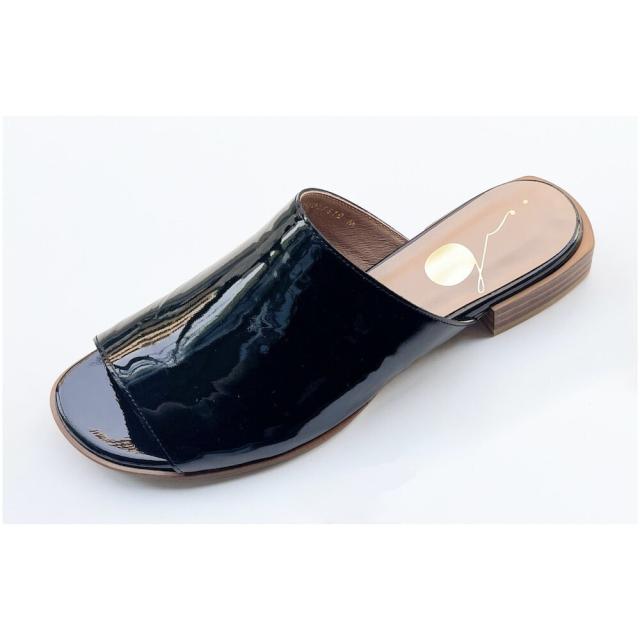 ジーアール（gr．）/本革やわらかミュールサンダル／グリーンエナメル（約22cm−26cm)