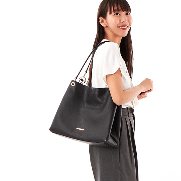 マイケル・コース（Michael Kors）/CHRISTINA ぺブル レザー ショルダー ラージ