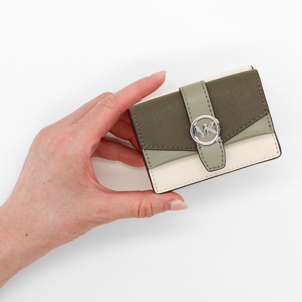 マイケル・コース（Michael Kors）/GREENWICH XS FLAP TRIFOLD ウォレット