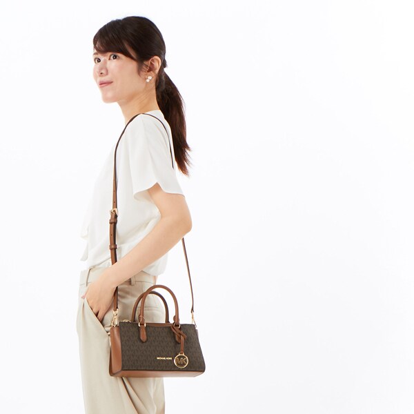 マイケル・コース（Michael Kors）/ARDEN SM TZ MSGR クロスボディ