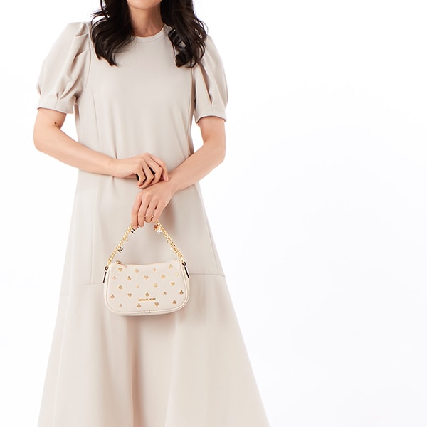 マイケル・コース（Michael Kors）/CARMELA SM POUCHETTE XBDY クロスボディ