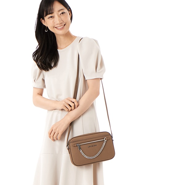 マイケル・コース（Michael Kors）/JET SET ITEM LG EW ZP CHAIN XBDY クロスボディ