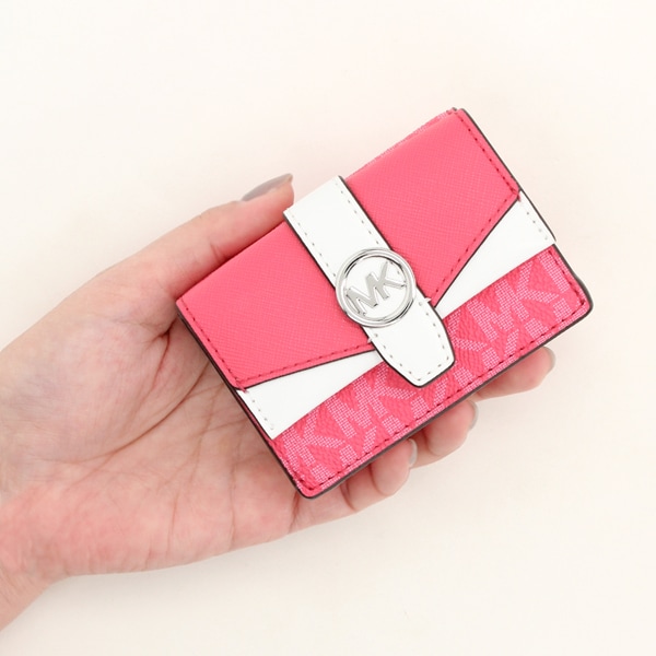 マイケル・コース（Michael Kors）/GREENWICH XS FLAP TRIFOLD ウォレット