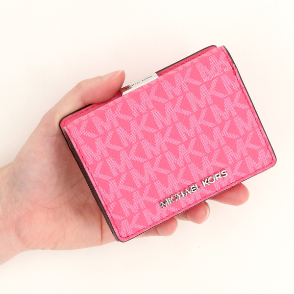 マイケル・コース（Michael Kors）/JET SET TRAVEL コンパクト ウォレット ミディアム − MKシグネチャー