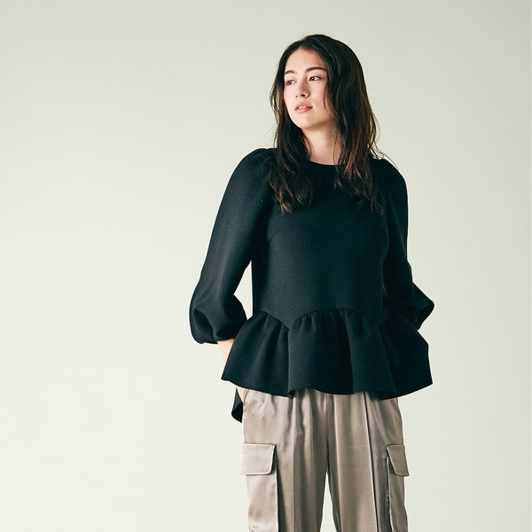 オーディア ミューズ（Audie a Muses）/裾フリルペプラムカットソー
