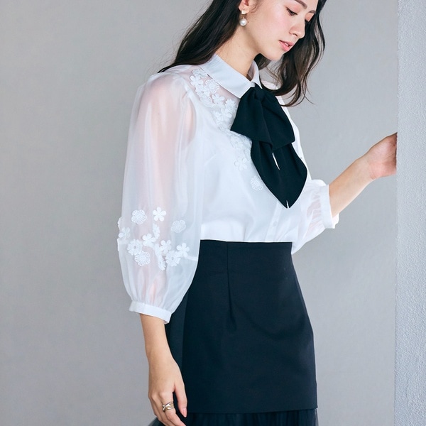 オーディア ミューズ（Audie a Muses）/花モチーフ＆リボンタイブラウス