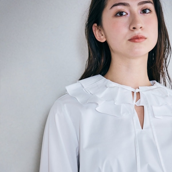 オーディア ミューズ（Audie a Muses）/タック襟スッキパーブラウス