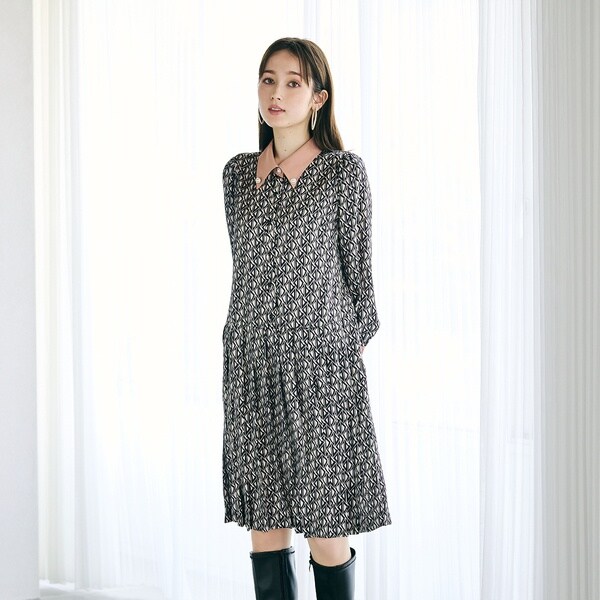 オーディア ミューズ（Audie a Muses）/ビジュー釦ヴィンテージ風ワンピース