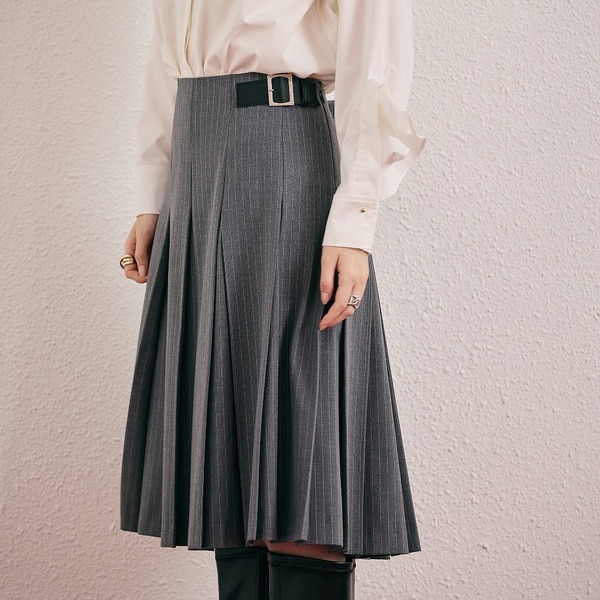 オーディア ミューズ（Audie a Muses）/ボックスプリーツ合皮ベルト付きスカート