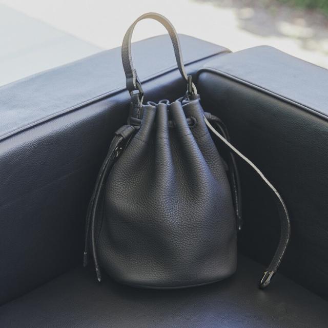 アントラック（UNTRACK）/巾着 バッグ レザーバッグ Mサイズ UNTRACK CITY/ECCO