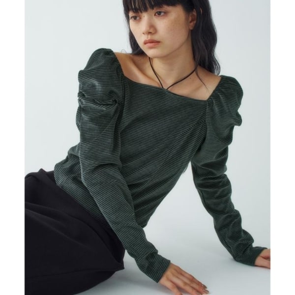 コードエー（CODE A）/velour square puff top