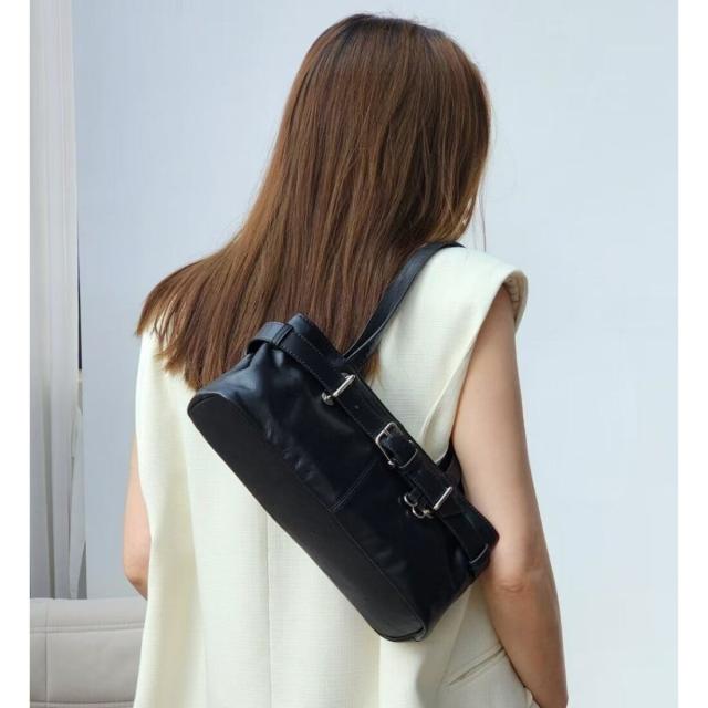 トミエコ（Tomieco）/羊革スクエアバッグ　人気の横長トートバッグ　柔らくて持ちやすい