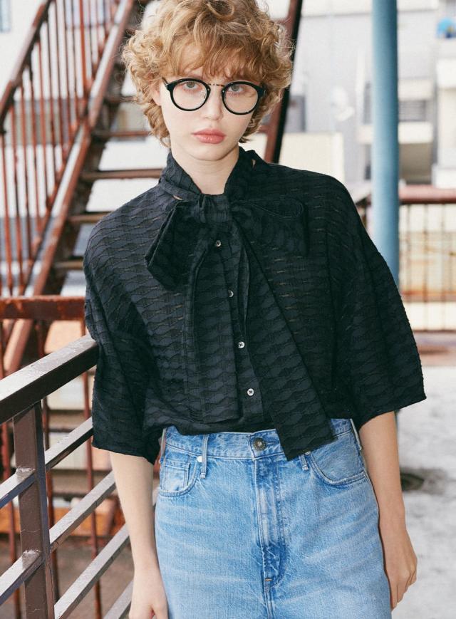 コエル（COEL）/リボンジオメトリックジャガードブラウス