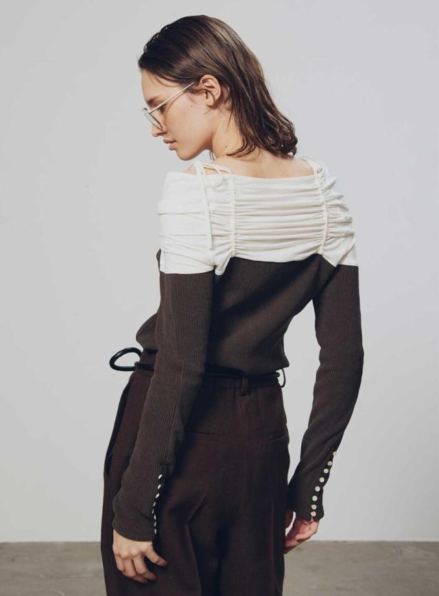 コエル（COEL）/シャーリングオフショルトップス