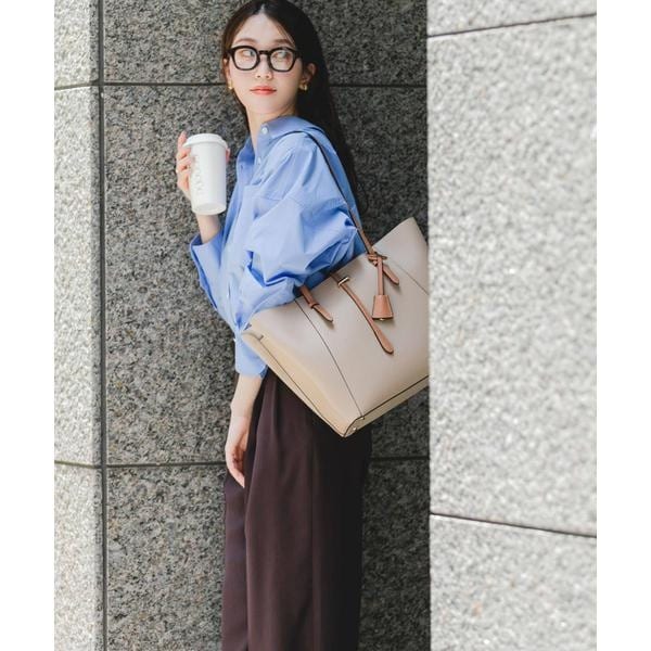 ロデスコ（RODE SKO）/チャーム付A4トートバッグ