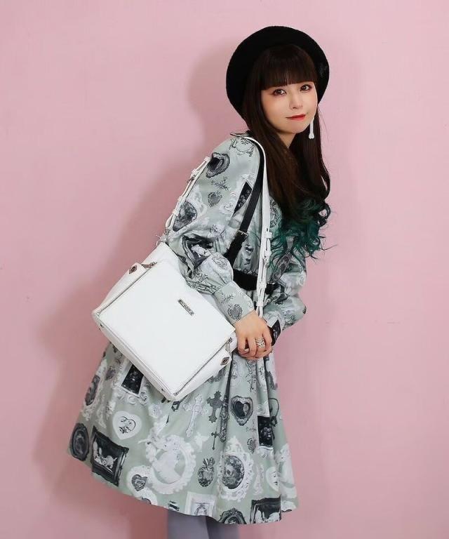 リアレア（REA RARE）/『OSHI TO DATE第２弾』 春奈るな×リアレア　スクエア2wayショルダーバッグ痛バッグ