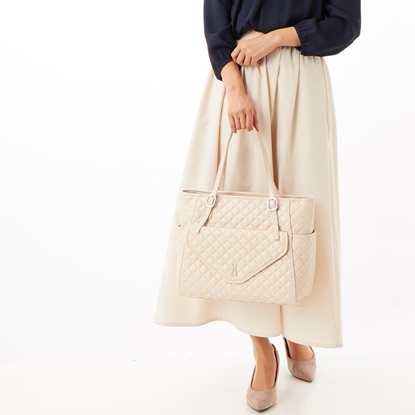 スティーブマデン（STEVE MADDEN）/サイドポケット付きキルティングトートバッグ