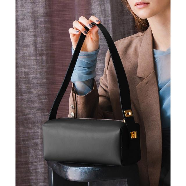 ラマージ（LA MARGE）/【LA MARGE】【本革】スクエア レザー ワンショルダー バッグ