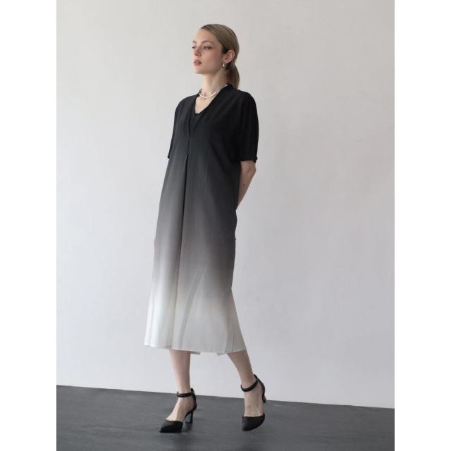 アーガブラック（AgaBLACK）/2重Vネックグラデーションワンピース