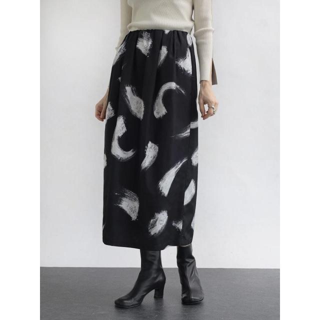 アーガブラック（AgaBLACK）/漆喰プリントツイルスカート
