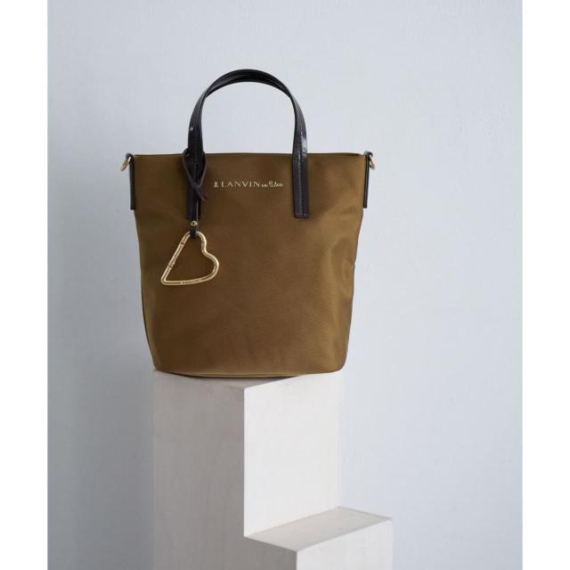 ランバン オン ブルー（LANVIN en Bleu）/マルク ハートカラビナ小トート