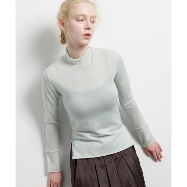 ランバン オン ブルー（LANVIN en Bleu）/アイレットハイネックニット