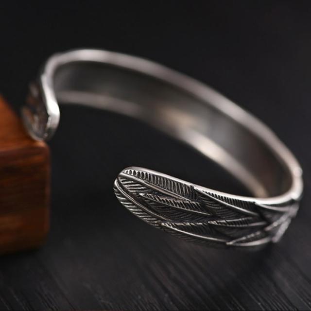 激レアデザイン！ 11mm幅 内径 58mm 重 36g シルバー925 バングル 925シルバーブレスレット 復古 シルバー925 オープンバングル silver925 フリーサイズ アレルギー シルバー925 シルバーアクセサリー メンズ mens レディース 激レアデザイン！ 11mm幅 内径 58mm 重 36g シルバー925 バングル 925