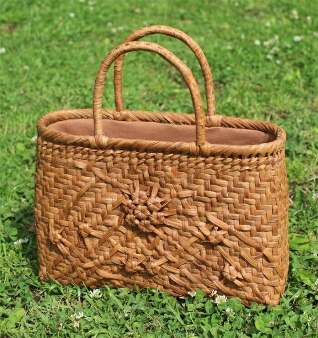 母の日  ギフト  プレゼント 山葡萄 かごバッグ 網代編み やまぶどう 山ぶどう カゴバッグ 持ち手 おしゃれ バスケット メルカド レディース ハンドバッグ 着物 籠バッグ 蔓 バック かご 巾着 職人の手作り 中布と内ポケット付き 送料無料 Lサイズ