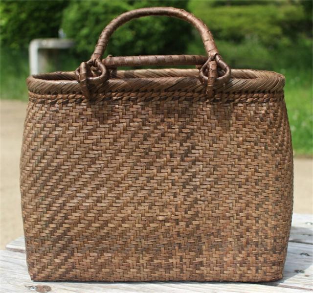 母の日  ギフト  プレゼント 細ひご山胡桃木 蔓 バック かご 籠 巾着 網代編み 職人の手作り 可動式持ち手 山葡萄 やまぶどう 山ぶどう カゴバッグ やまくるみ   レディース ハンドバッグ 着物 籠バッグ 蔓 バック かご 巾着