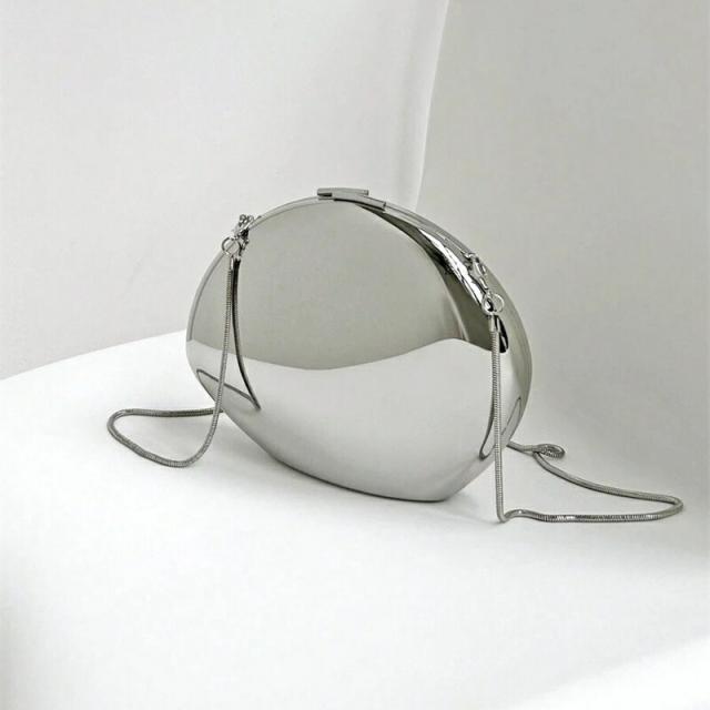 高級艶やかな金属ケース ハンドバッグ、長いチェーン付き、イブニングクラッチバッグ、携帯電話の収納に最適、パーティー、結婚式、デートに最適なギフト