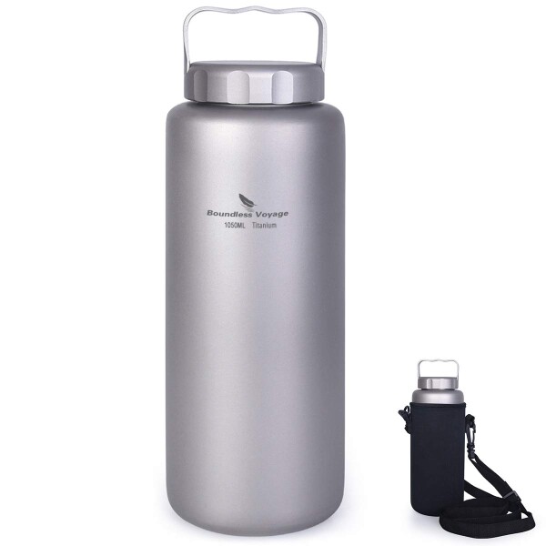 Boundless Voyage 1050ml 純チタンボトル 広口 大容量 直飲み アウトドア登山 スポーツウォーターボトル 漏れ防止 軽量・錆びない ストラップポーチ付き (1050ml(取っ手付き) - Ti1506B)