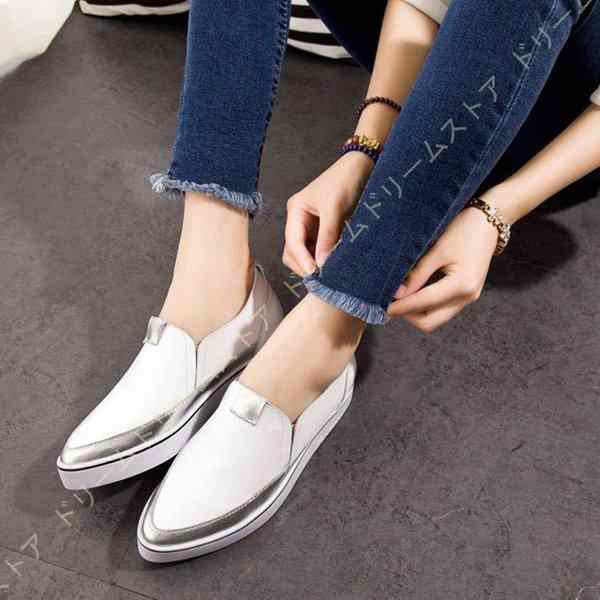 スリッポン スニーカー レディース 厚底 白 黒 ローファー ローカット 靴 美脚 ポインテッドトゥ ローヒール おしゃれ 歩きやすい 疲れな