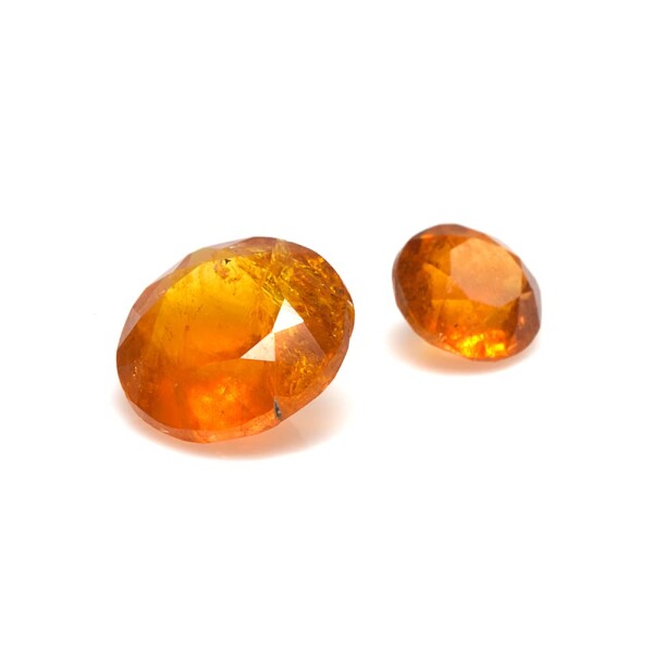 (premium stone gallery) クリノヒューマイト（ラウンド）2粒 3ct #T2090