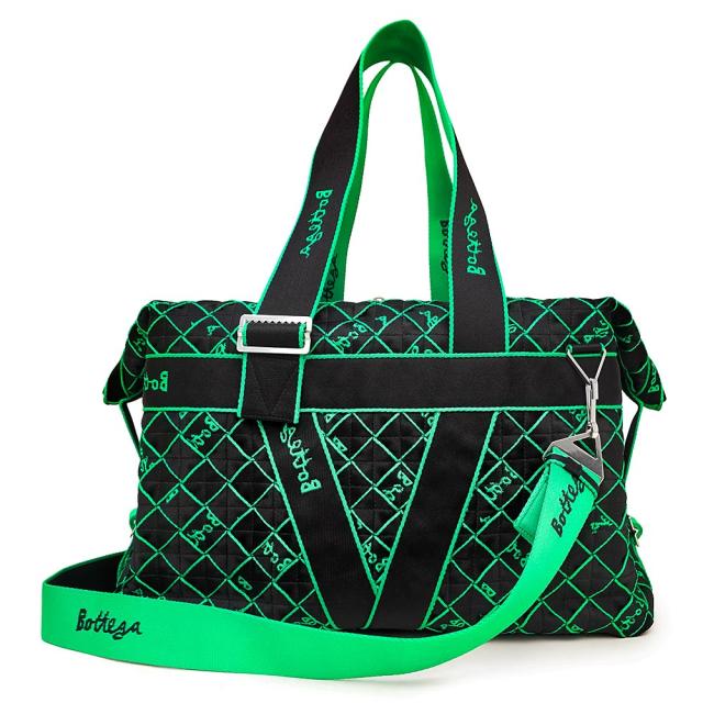 （新品・未使用品）ボッテガヴェネタ BOTTEGA VENETA ライトウェビング イントレチャート 2way ショルダー 斜め掛け トラベル ボストンバッグ ポリアミド ブラック パラキート グリーン 黒 緑 シルバー金具 679970