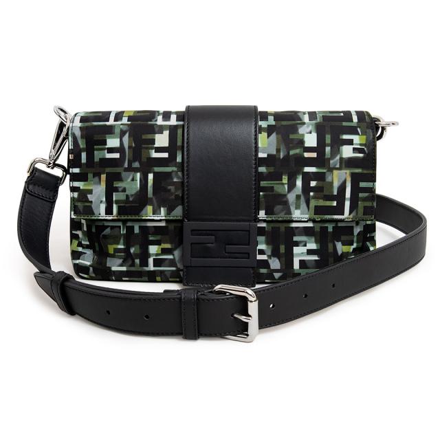 （未使用　展示品）フェンディ FENDI バゲットバッグ ズッカ 2way ボディ ウエスト ショルダーバッグ ナイロン レザー ブラック グリーン 黒 緑 シルバー金具 7VA472